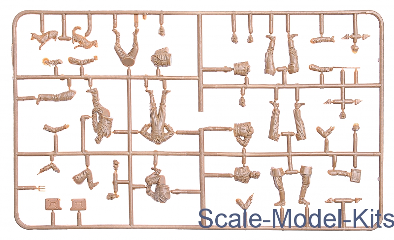 WWII German Luftwaffe Ground Personnel, 1939-1945-ICM plastic scale ...